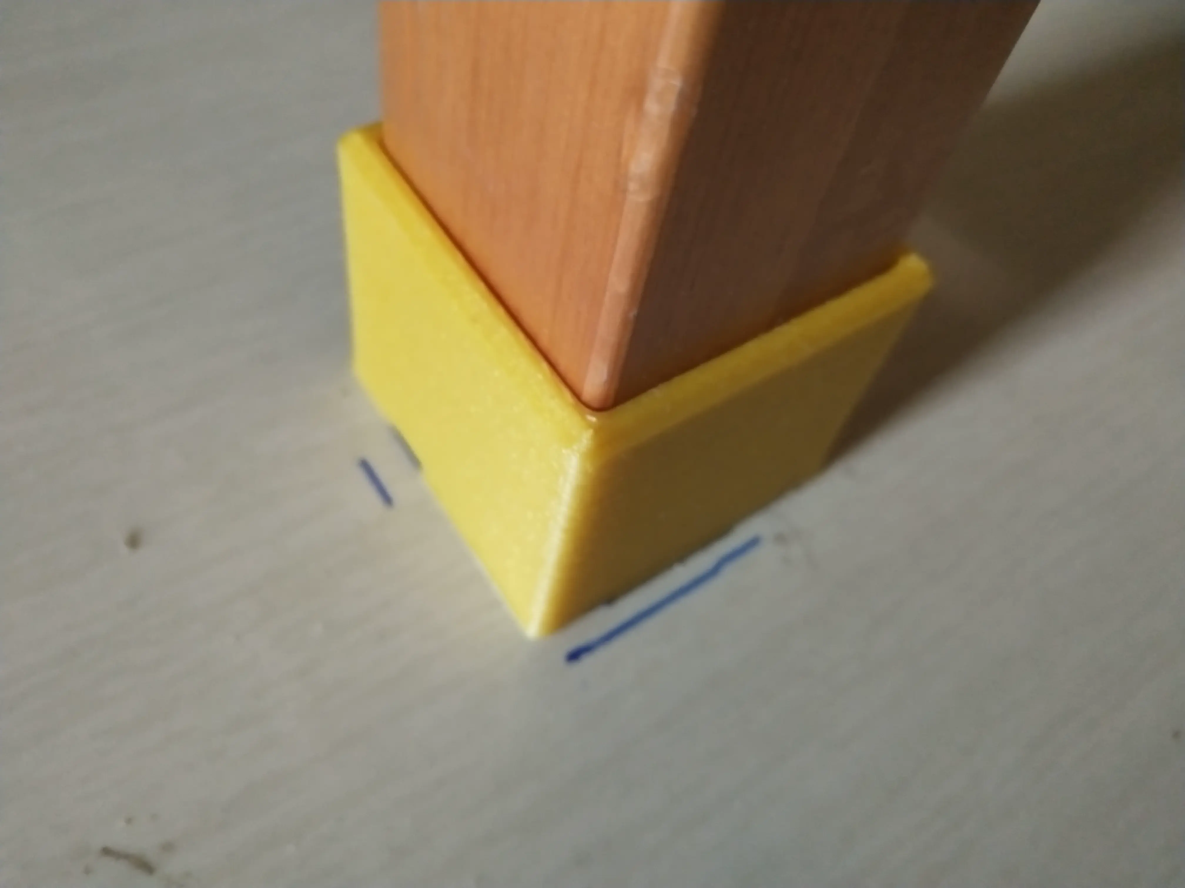 工具与零配件STL下载 - 宜家方桌防水脚套 - 911119