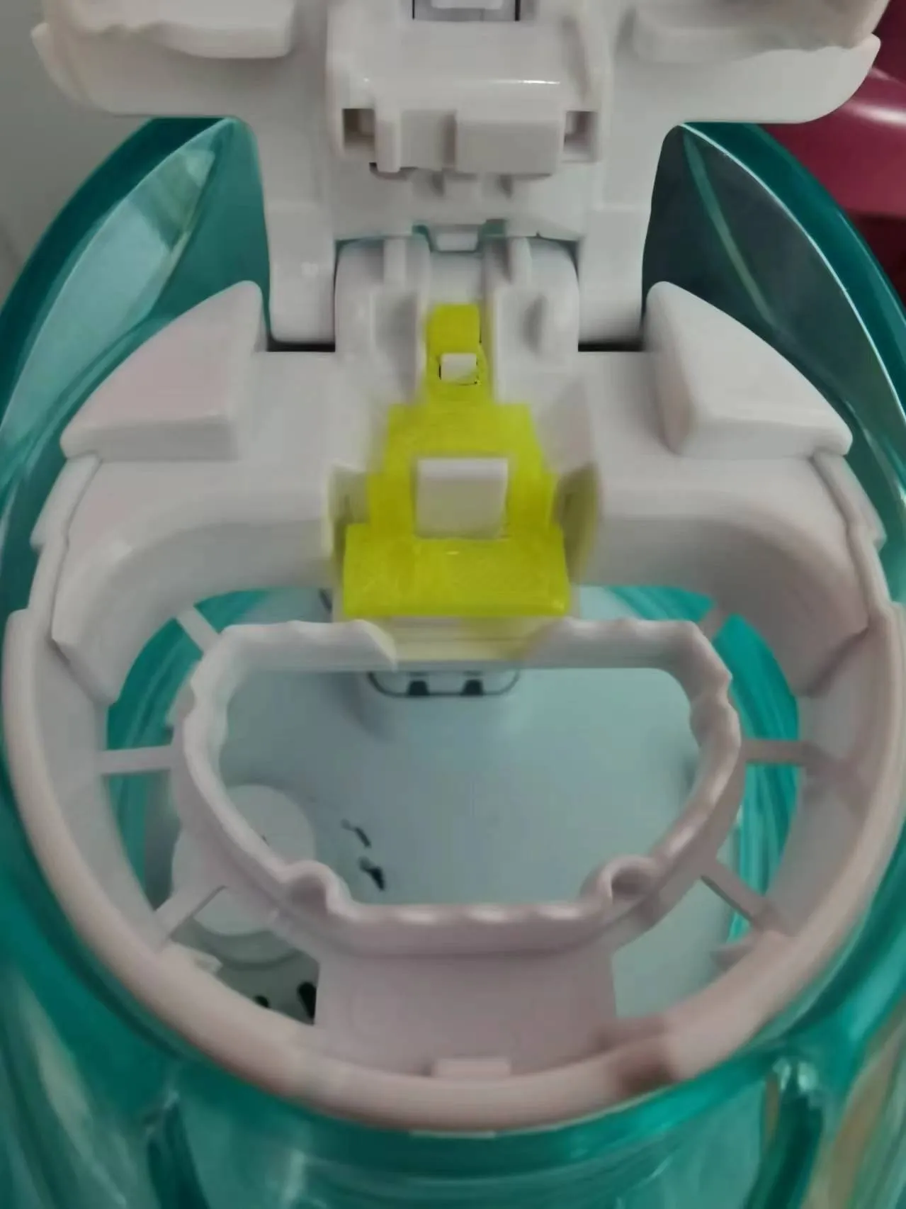 免费其他STL下载 - Navage盐水仓配件 - 黄缘