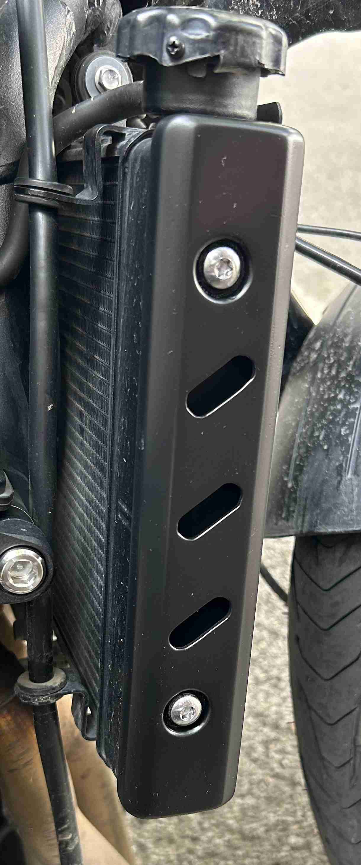 Trident 660 Radiator Side Covers | 3D模型下载 | 创想云
